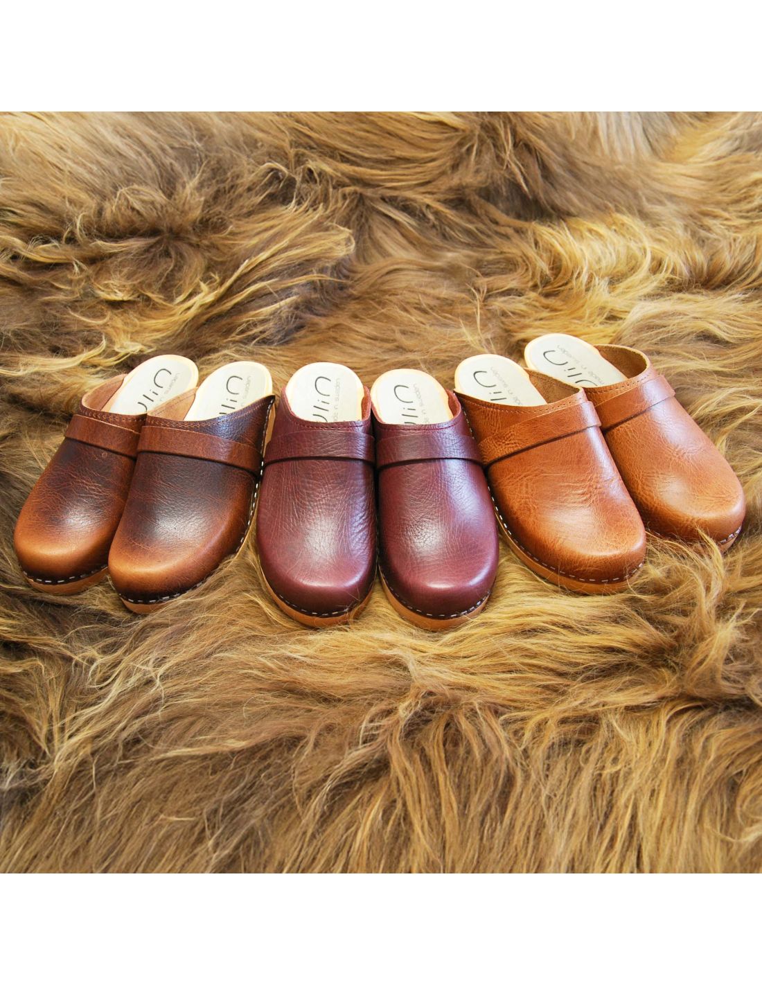 Women's swedish Clogs in vegetal or nubuck leather and wooden sole